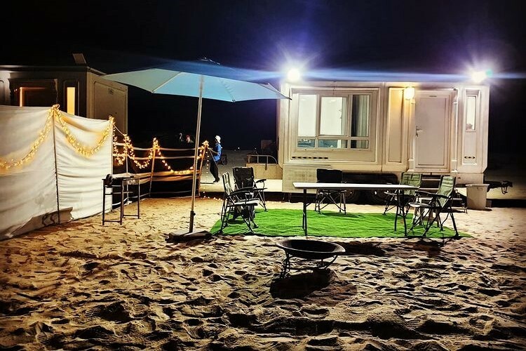 ILoveQatar.net | Check out these caravan or cabin rentals in Qatar!