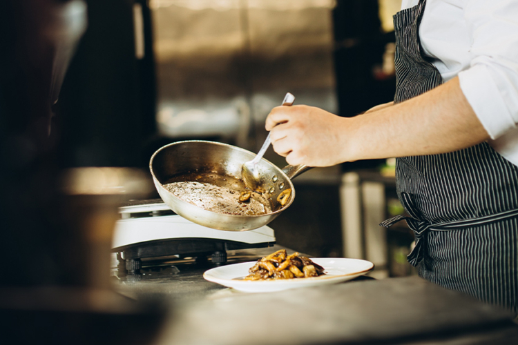 ILoveQatar.net | Looking for a job?