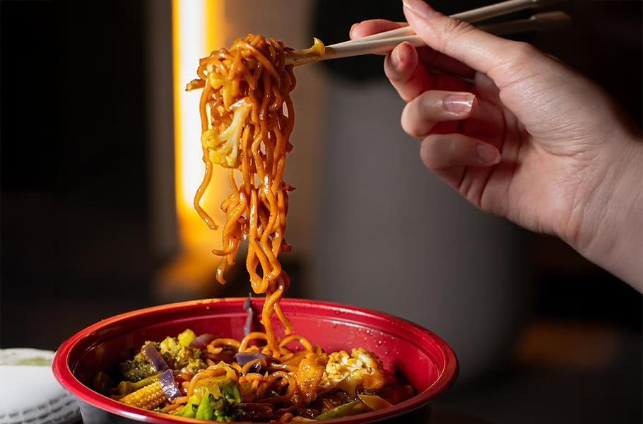 ILoveQatar.net | Live food & beverage catering carts in Qatar