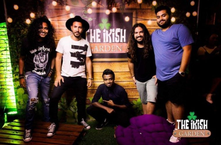 ILoveQatar.net | Irish Rocks with Music Vending Machine