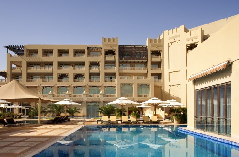 ILoveQatar.net | The Pool & Lunch package