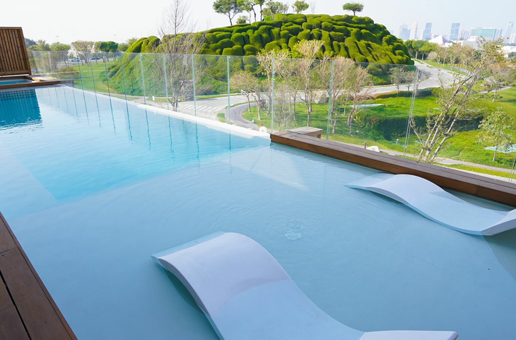 ILoveQatar.net | Hotels with infinity & rooftop pools in Qatar