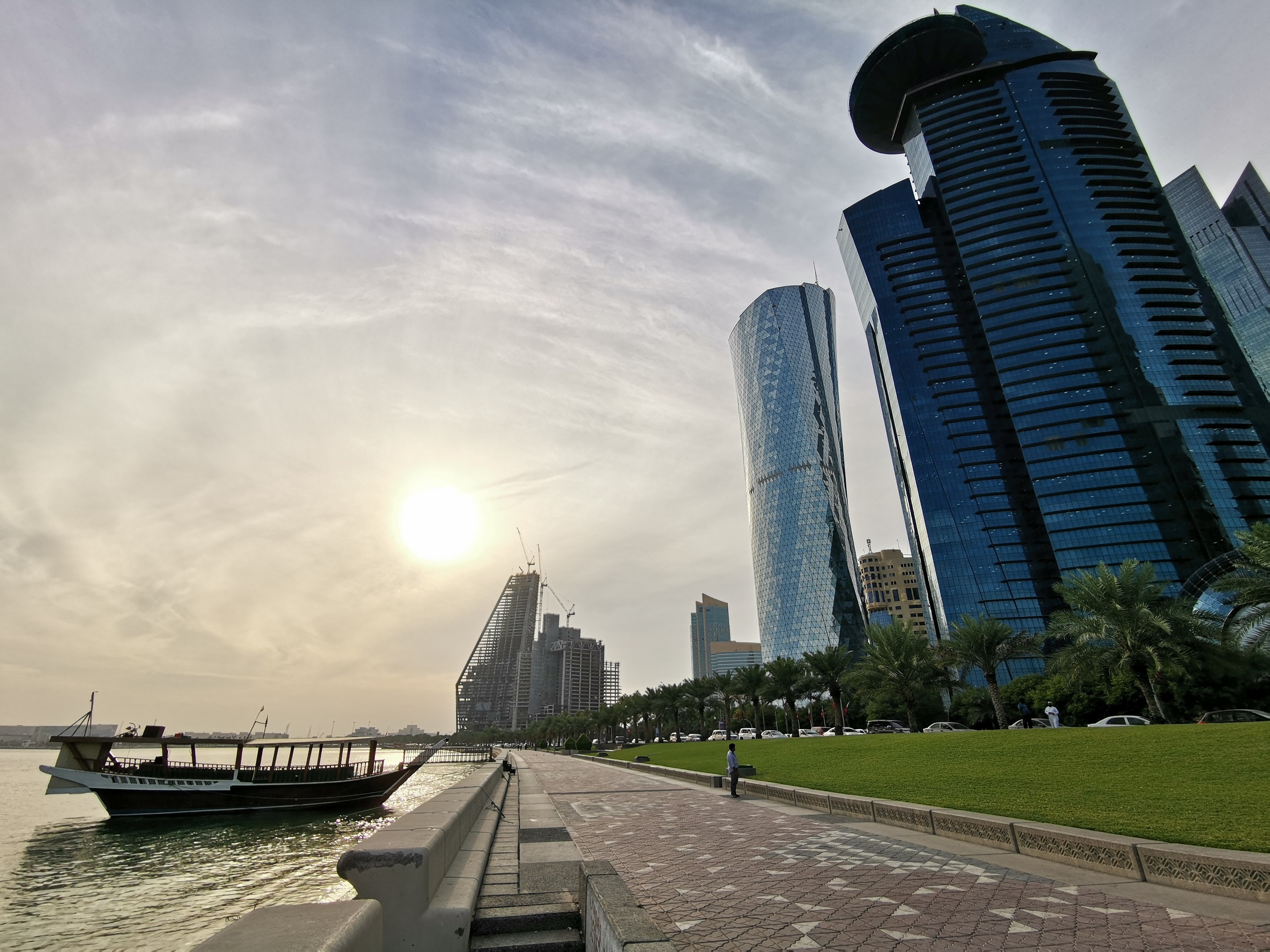 ILoveQatar.net | Huawei is here to help you capture some of the nation ...