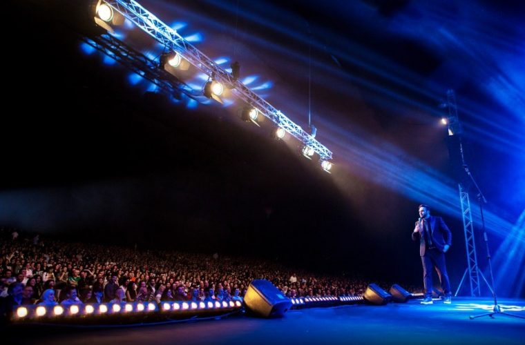 ILoveQatar.net | Comedian NEMR to perform live at W Doha Hotel