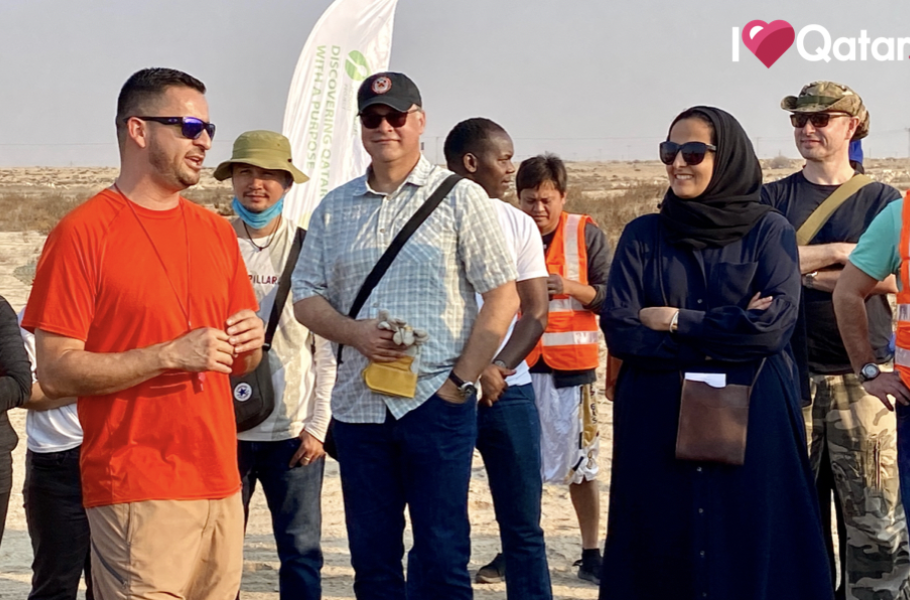 ILoveQatar.net | Sheikha Al Mayassa participates in the beach cleanup ...