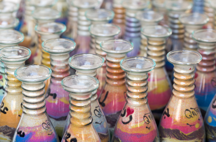 ILoveQatar.net | Interesting souvenirs to buy from Qatar