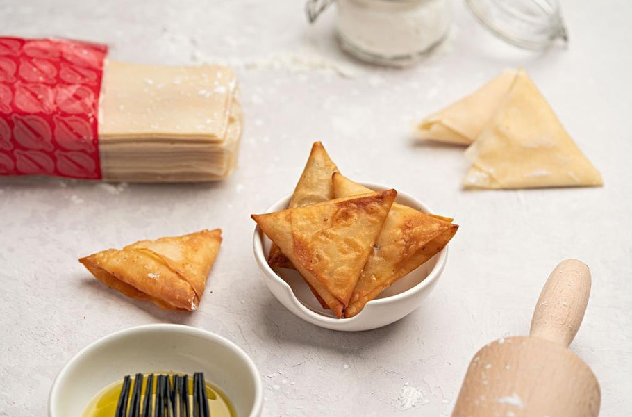 ILoveQatar.net | Places to find ready to go samboosas or samosas during ...