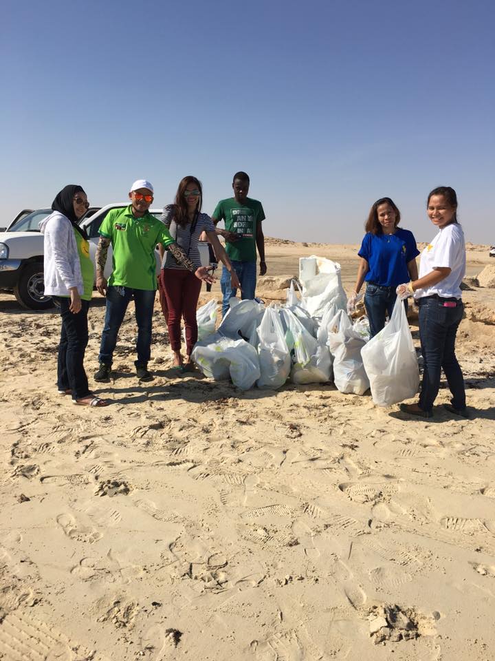 ILoveQatar.net | Doha Beach Clean Project team and Volunteers Cleaned ...