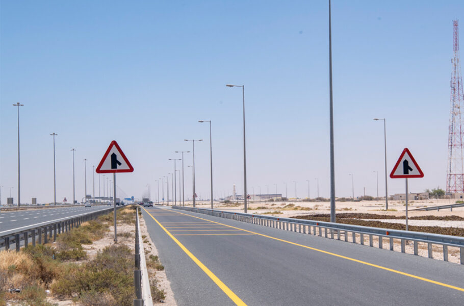 ILoveQatar.net | New 60 km Vehicle Restraint System installed on Al ...