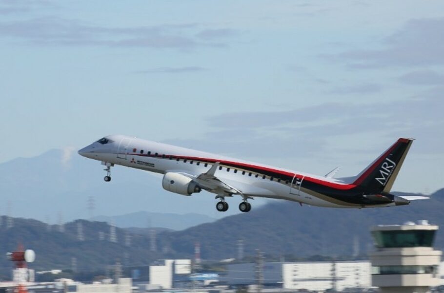 ILoveQatar.net | First Japanese-made passenger jet launched by Mitsubishi
