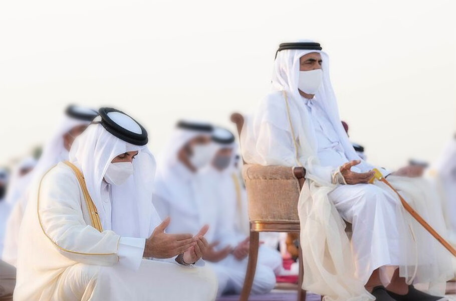 ILoveQatar.net | H.H. the Amir, H.H. the Father Amir perform Eid Al ...