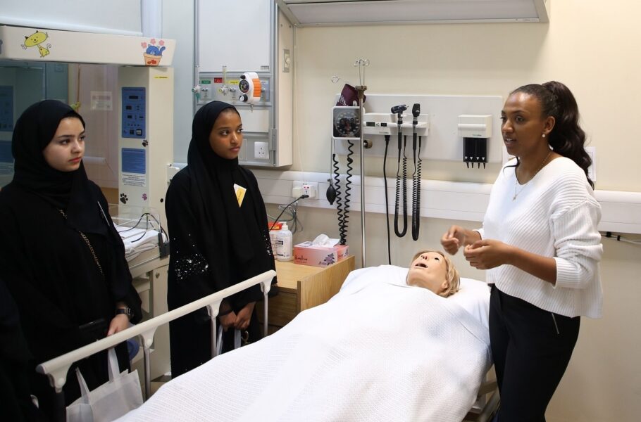 ILoveQatar.net | University of Calgary in Qatar hosts “Experience UCQ ...