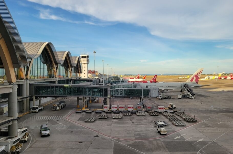 ILoveQatar.net | Hamad International Airport confirms flight operations ...
