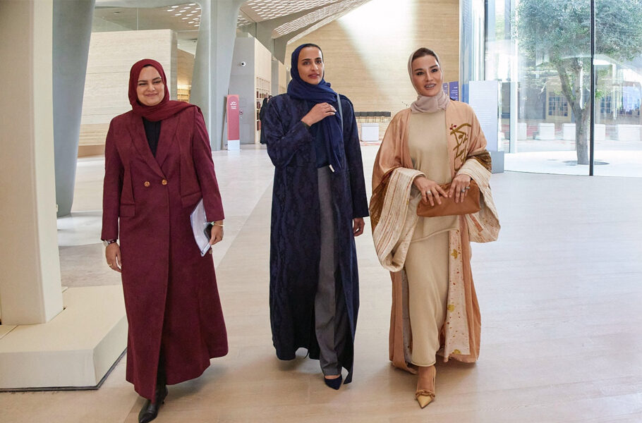 ILoveQatar.net | Her Highness Sheikha Moza attends first day of Jadal ...