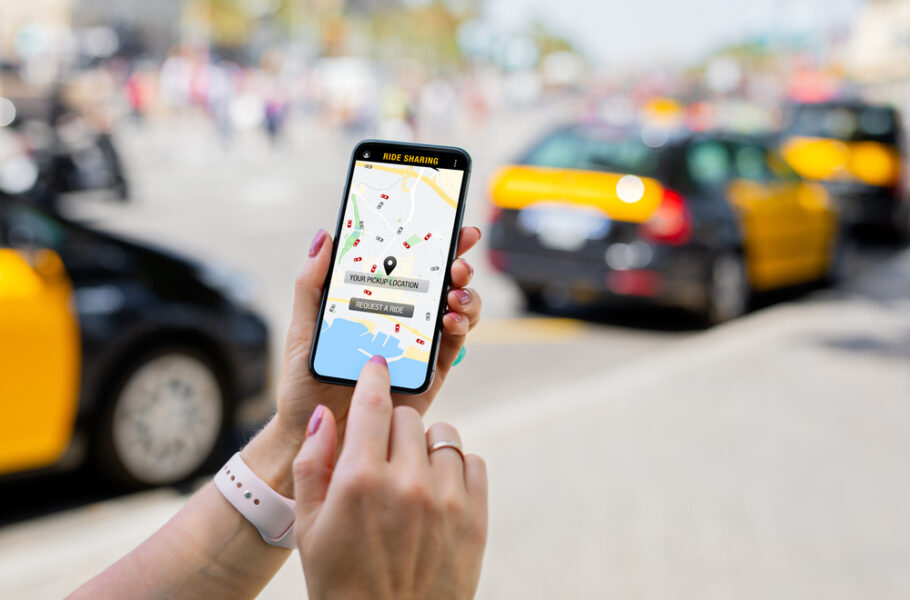 ILoveQatar.net | Ministry releases list of ride-hailing apps authorised ...