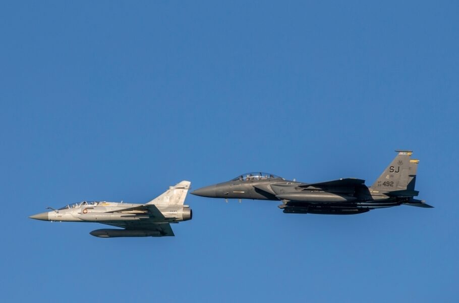 ILoveQatar.net | Qatar successfully intercepts 2 Iranian SU24 jets, 7 ...