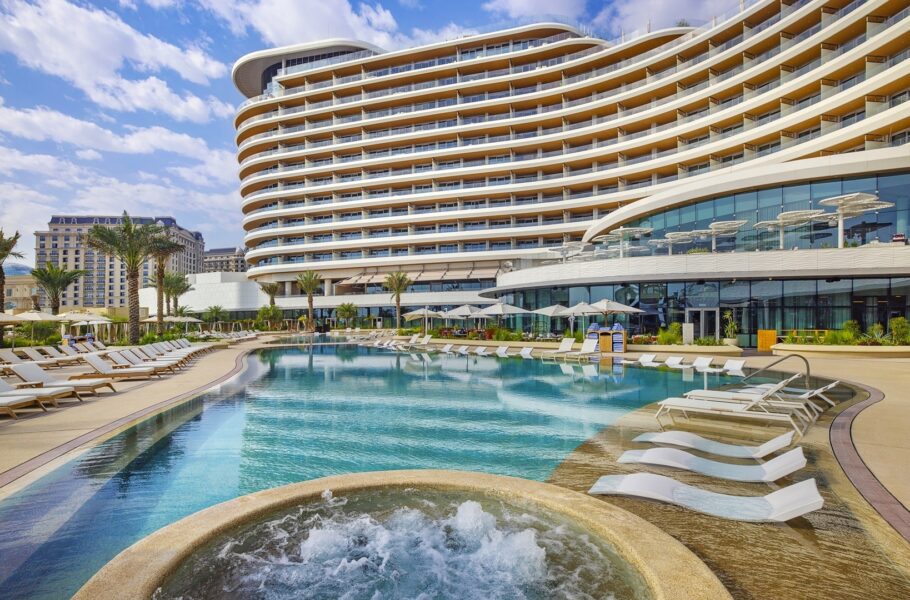 ILoveQatar.net | Go on an unforgettable summer retreat at Waldorf ...