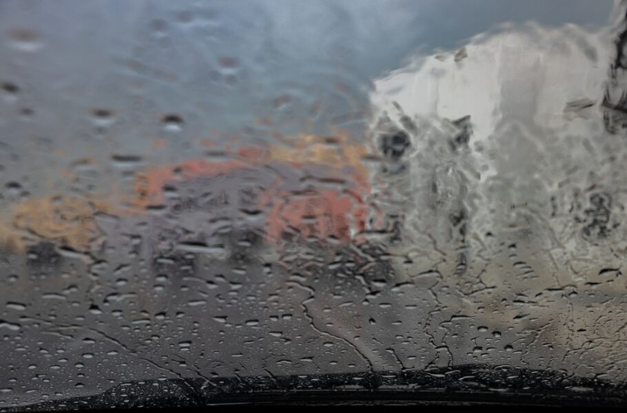 ILoveQatar.net | Thundery rain, strong wind and high sea expected in ...