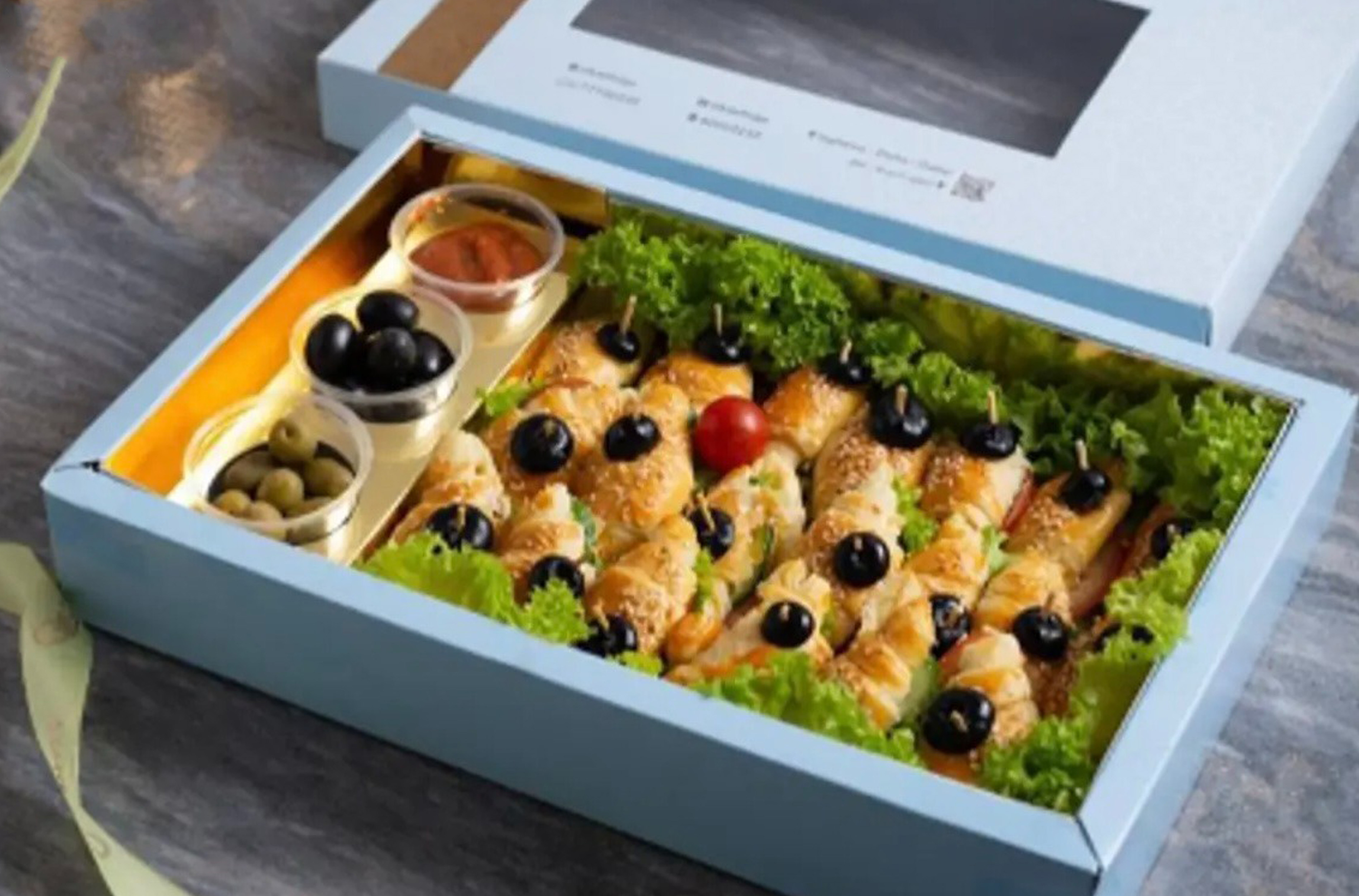 ILoveQatar.net | Where to get party food (snack/meal boxes) in Qatar