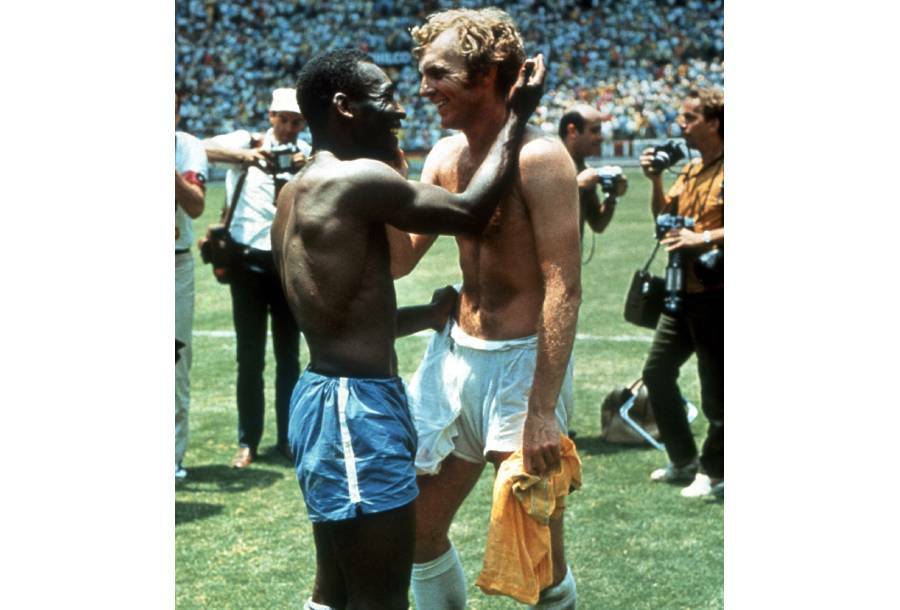 ILoveQatar.net | 7 iconic moments in World Cup history