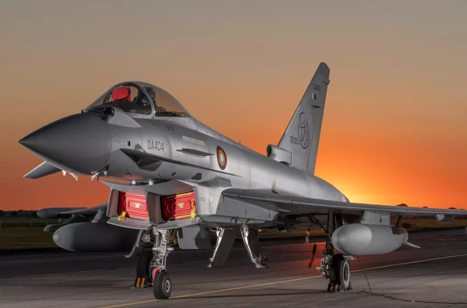 ILoveQatar.net | Qatar receives first Eurofighter typhoon aircraft for ...
