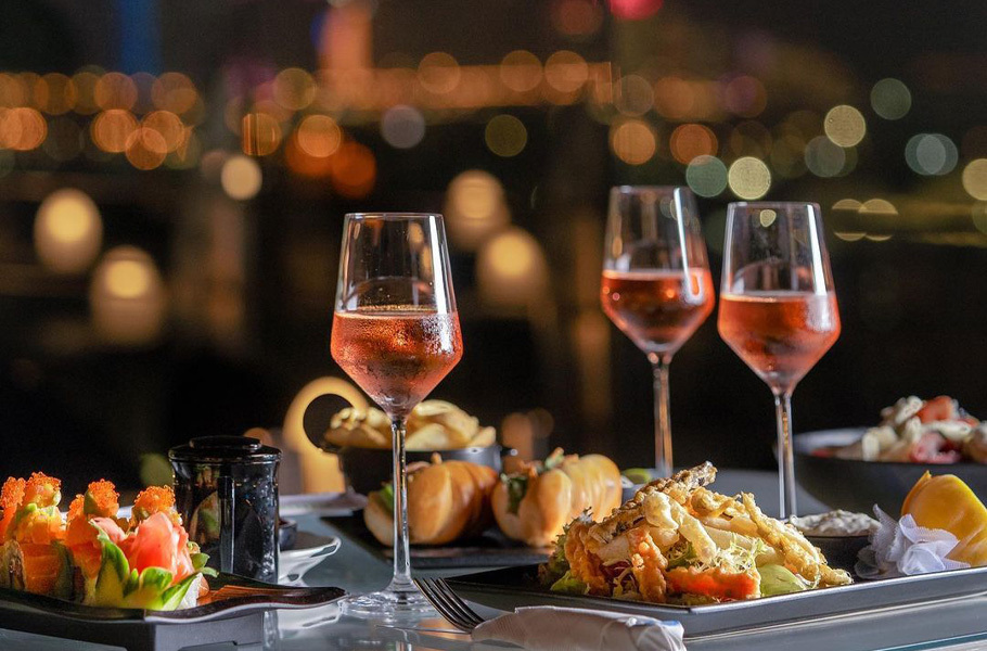 ILoveQatar.net | Where to enjoy a ladies' night out in Doha